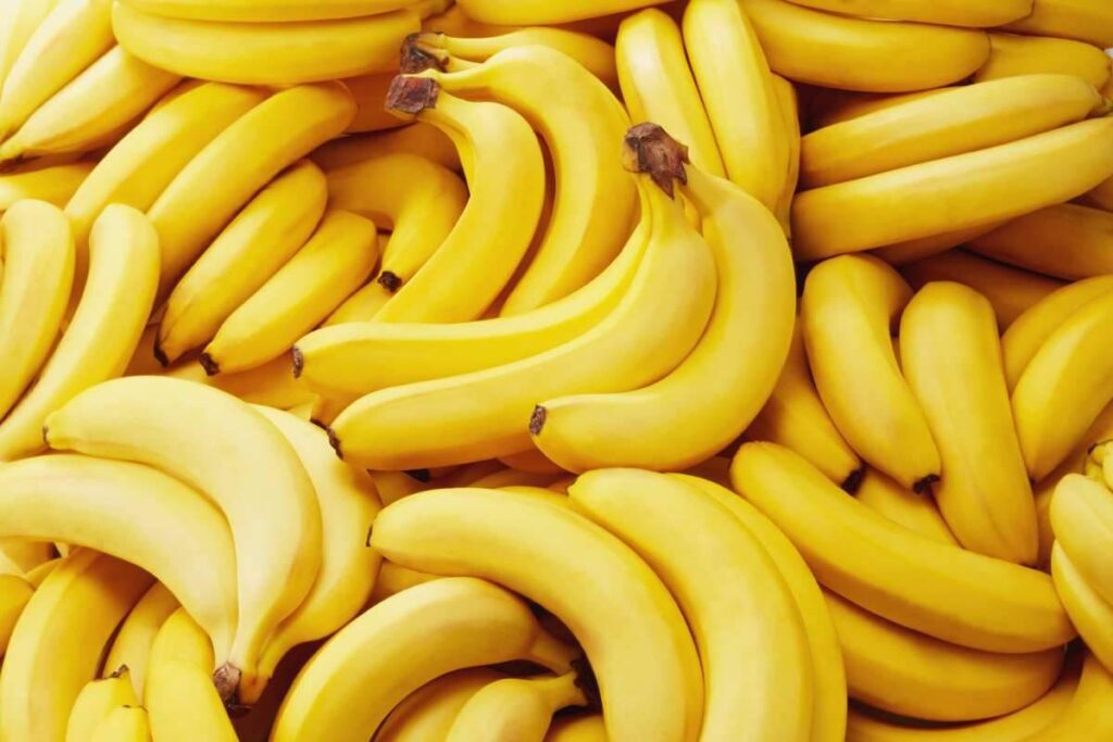 Non sono frutti come pensi: ecco cosa sono davvero le banane (e perché ...